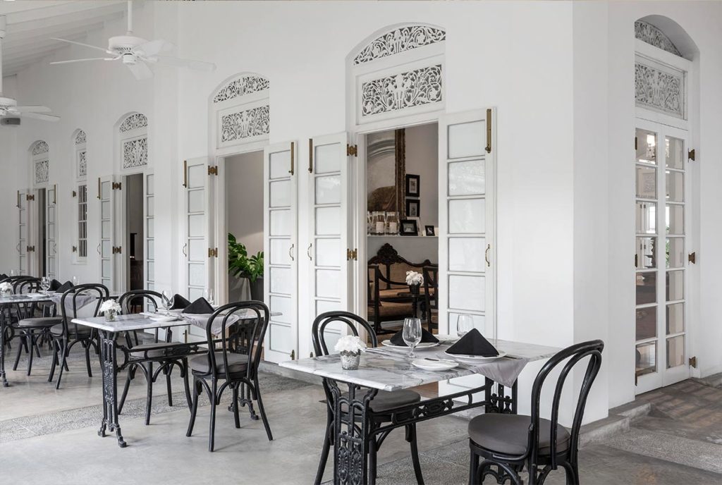 Maniumpathy Hotel Colombo