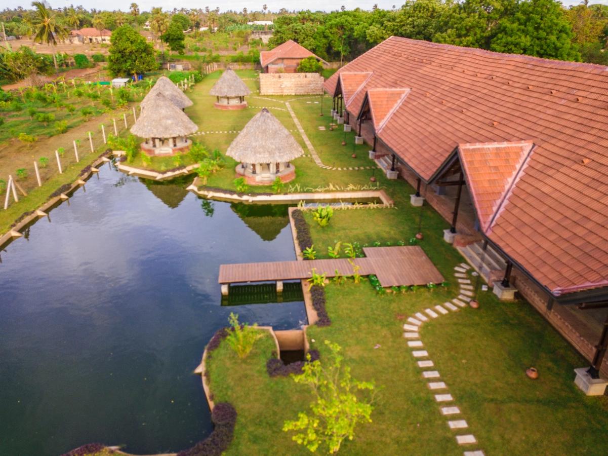 Sirisangabo Noorthi Gee- 02