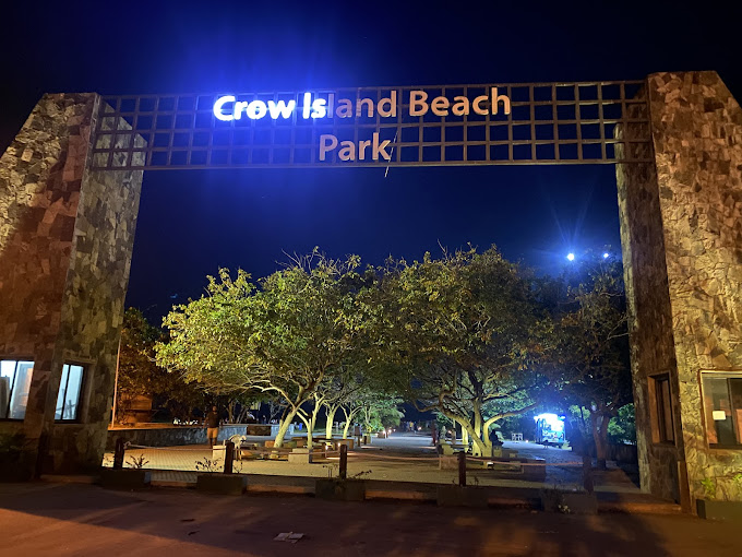 Crow Island Beach Park