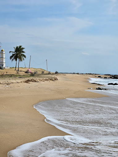 Pottuvil Beach